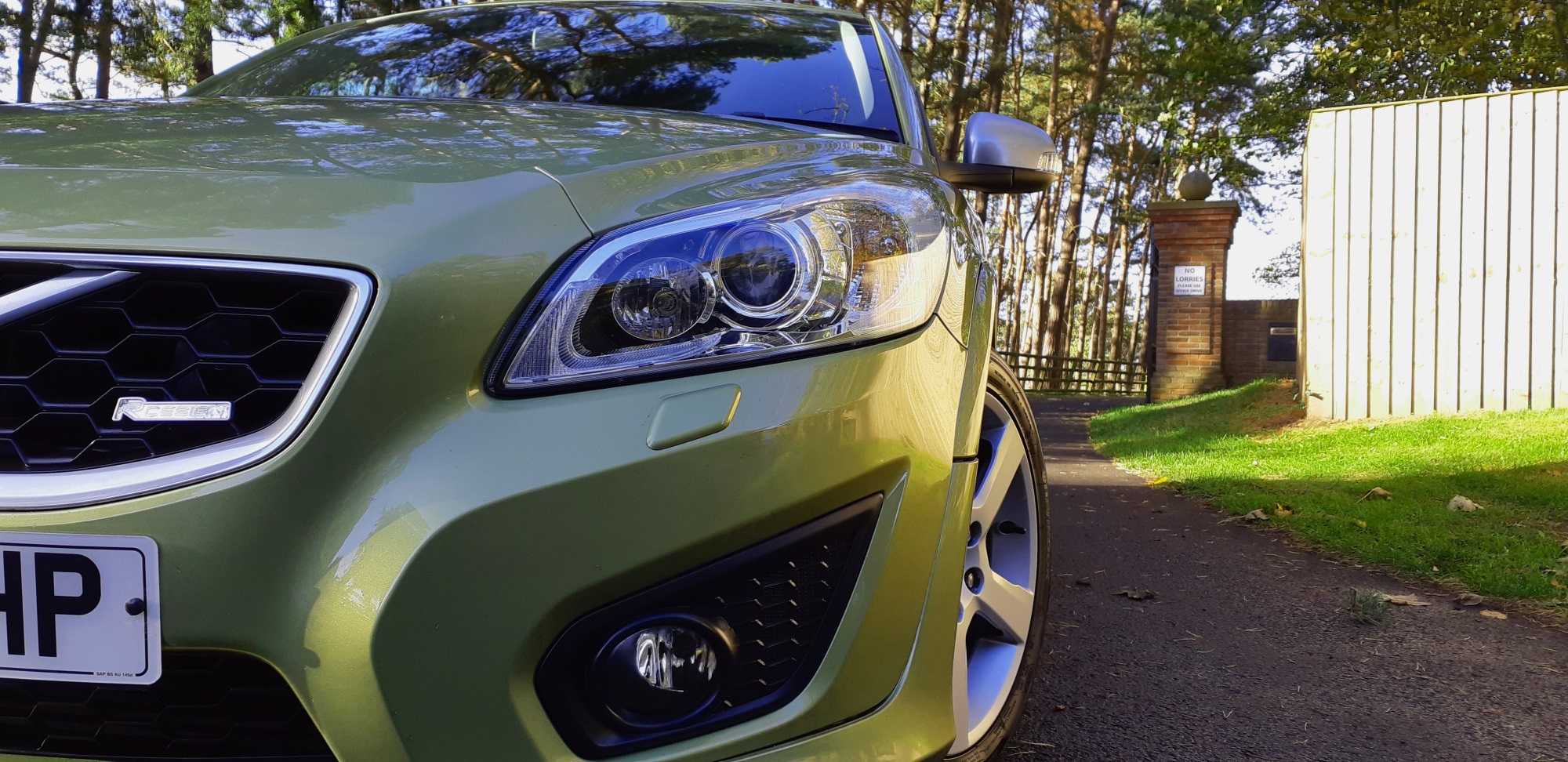 Volvo C30 2.0D R-Design in Lime Grass Green for sale by Woodlands Cars ...