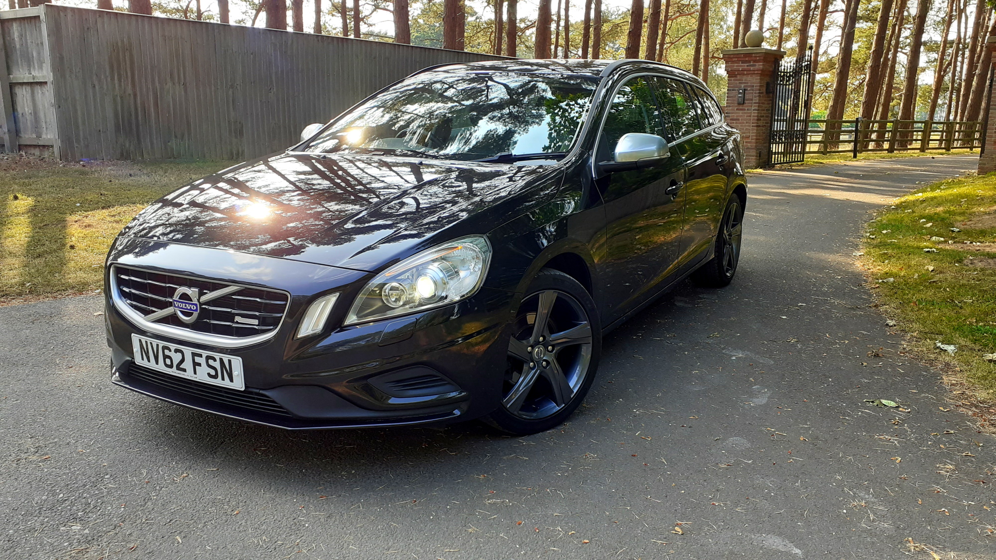 2013 Volvo V60 T3 R-Design for sale by Woodlands Cars (11) – …Woodlands ...