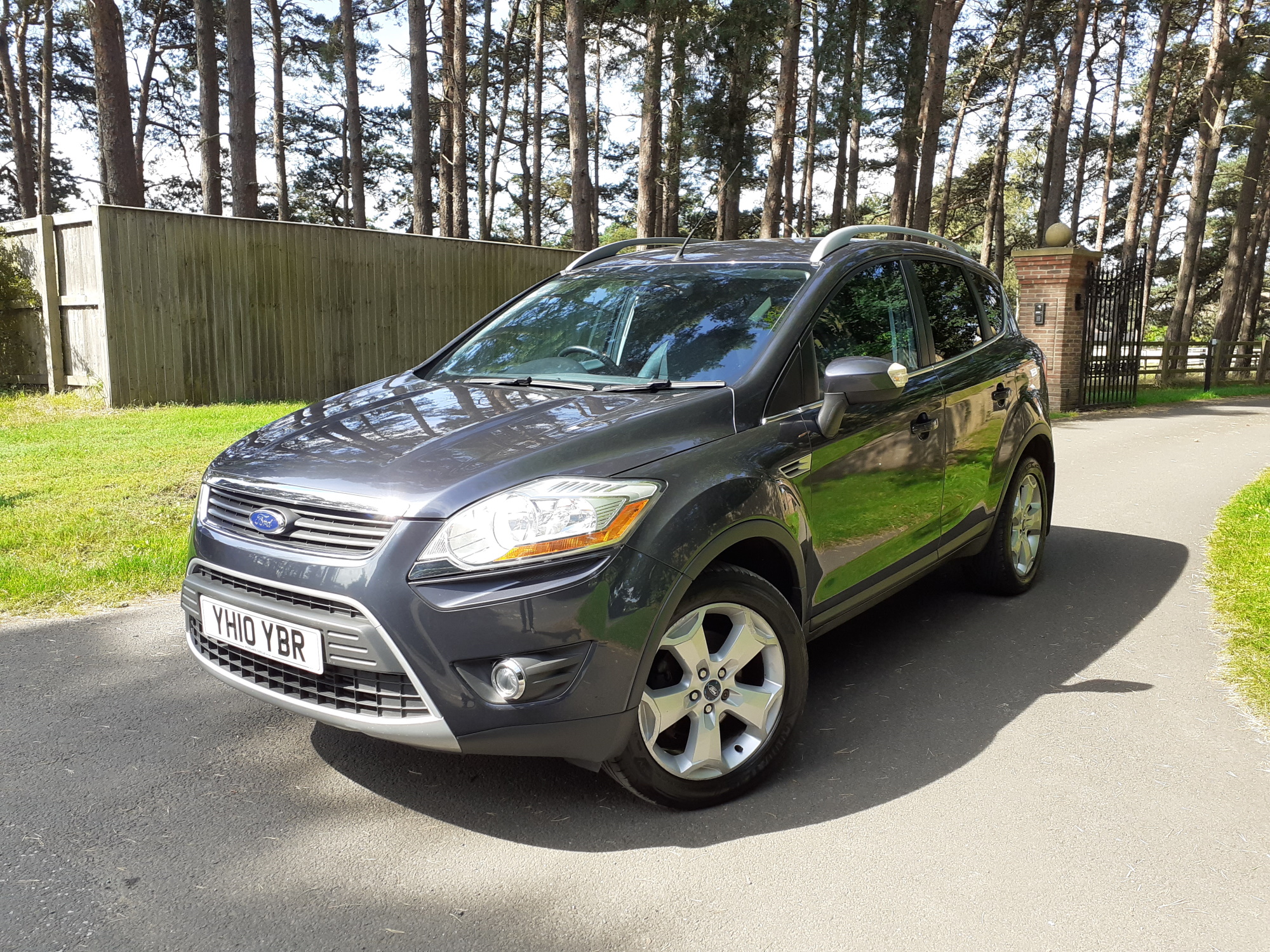 2010-10 Ford Kuga 2.0 TDCI Titanium 4WD Manual – …Woodlands Cars Ltd…